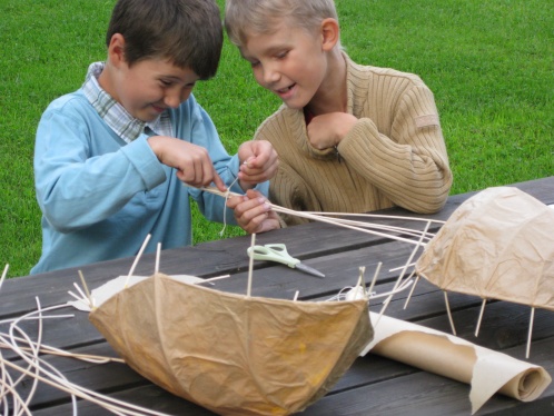 Basic Art Education in Crafts – Elävän perinnön wikiluettelo